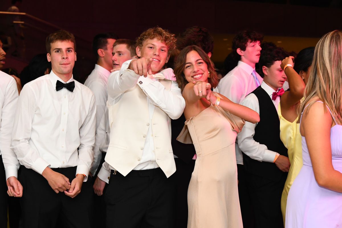 PHOTOS: RHS Senior Prom | RHS News Default Board Post Page - Radnor ...