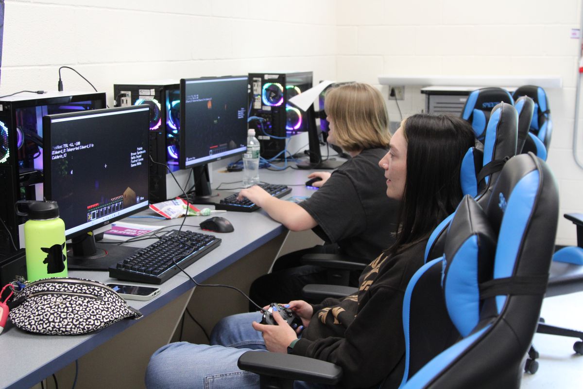 E-Sports club hosts Champion Clash | News Story - Washingtonville High ...