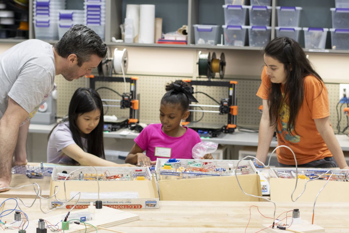 Chapin's First Maker Faire! | Stories Details Page