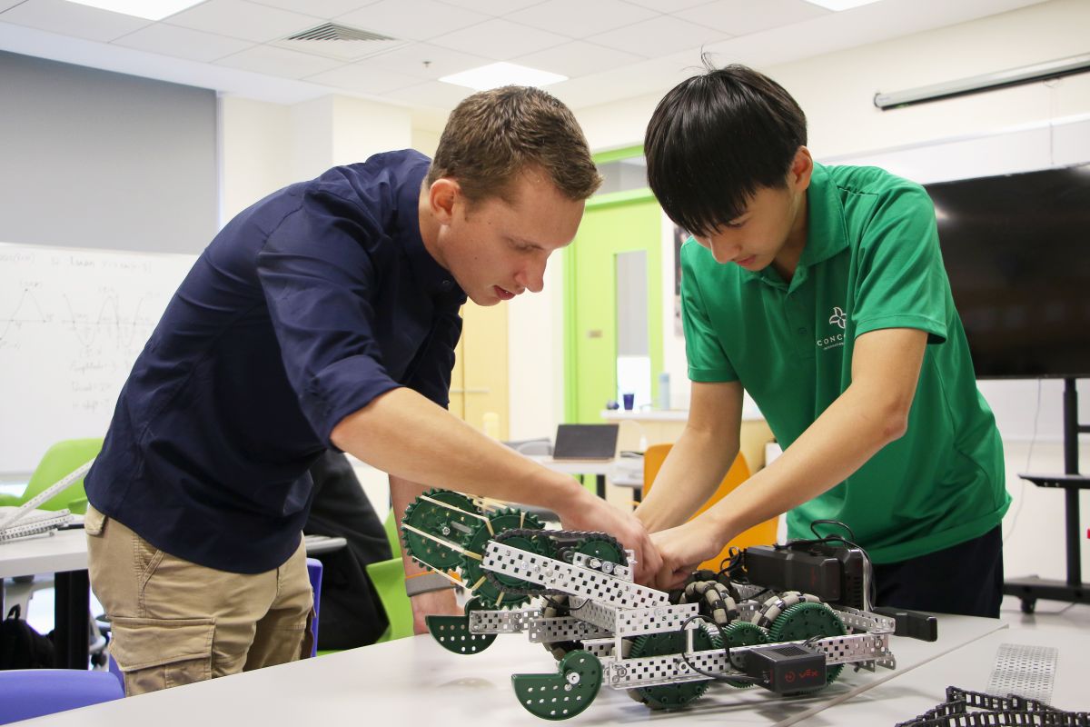 Middle School Robotics Students Learn Engineering Skills - and Soft ...