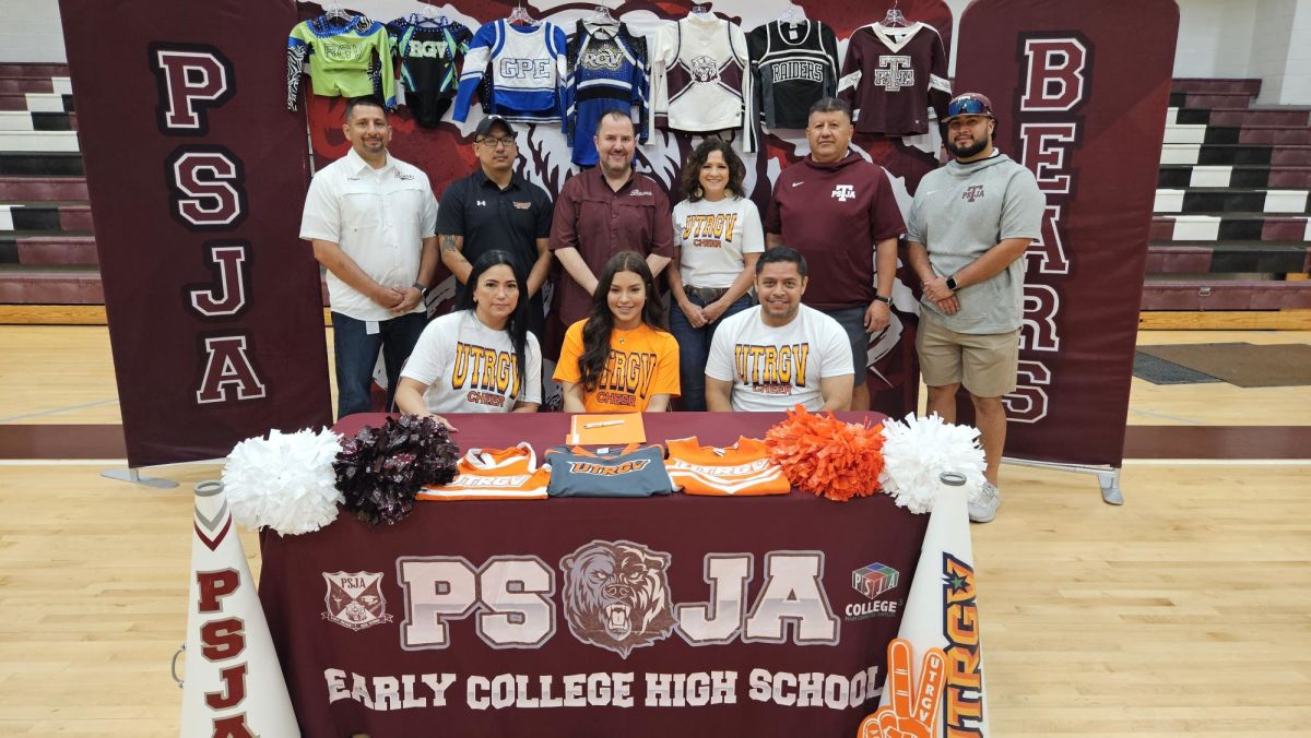 PSJA Early College High School Cheerleader signs with UTRGV | School ...