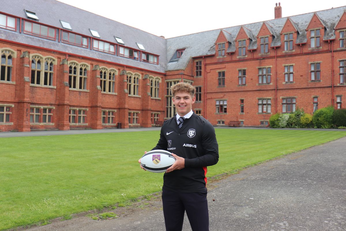 Ellesmere College student heading to top French rugby club Toulouse ...