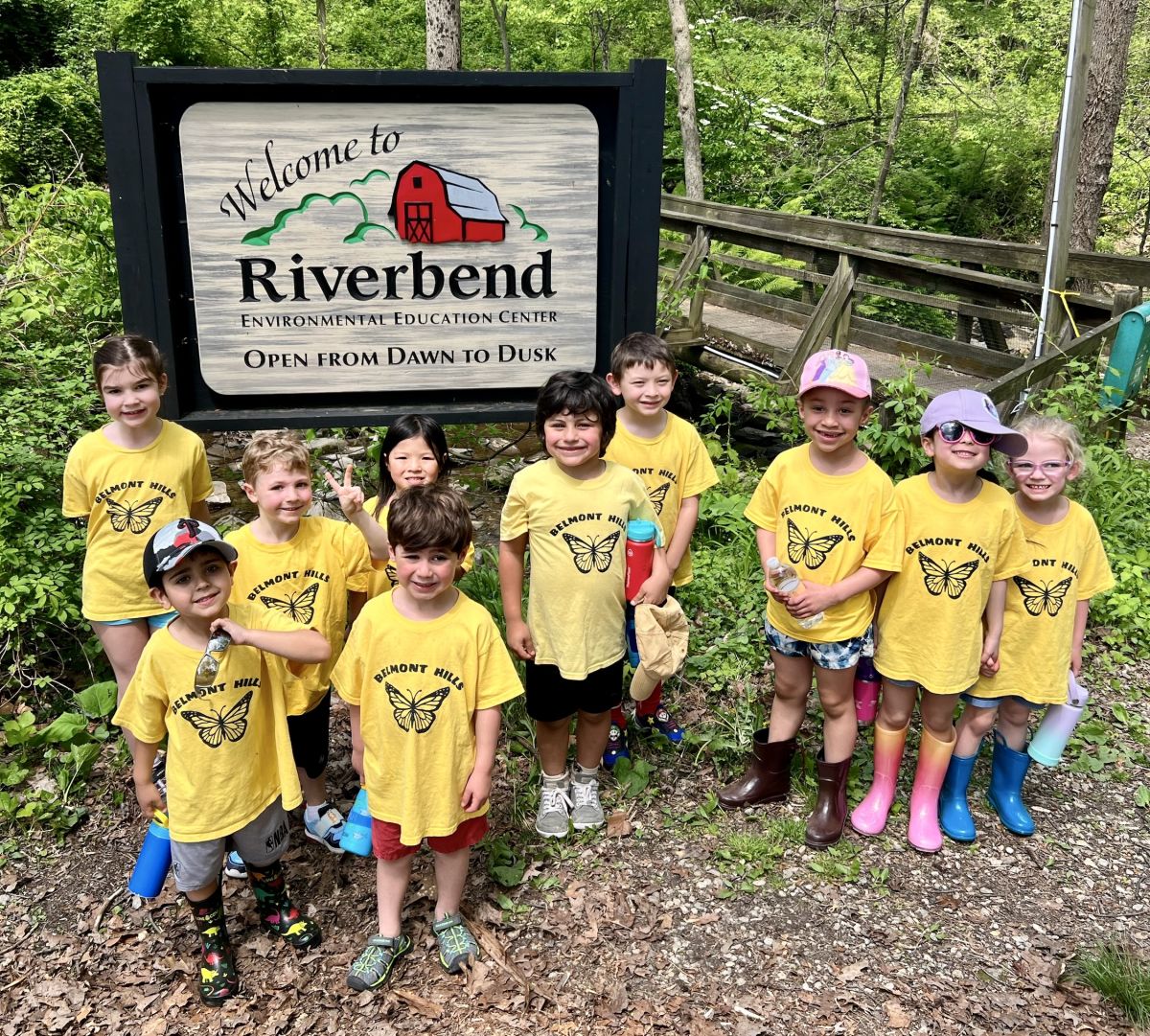 Bulldogs Explore the Natural World at Riverbend | Article