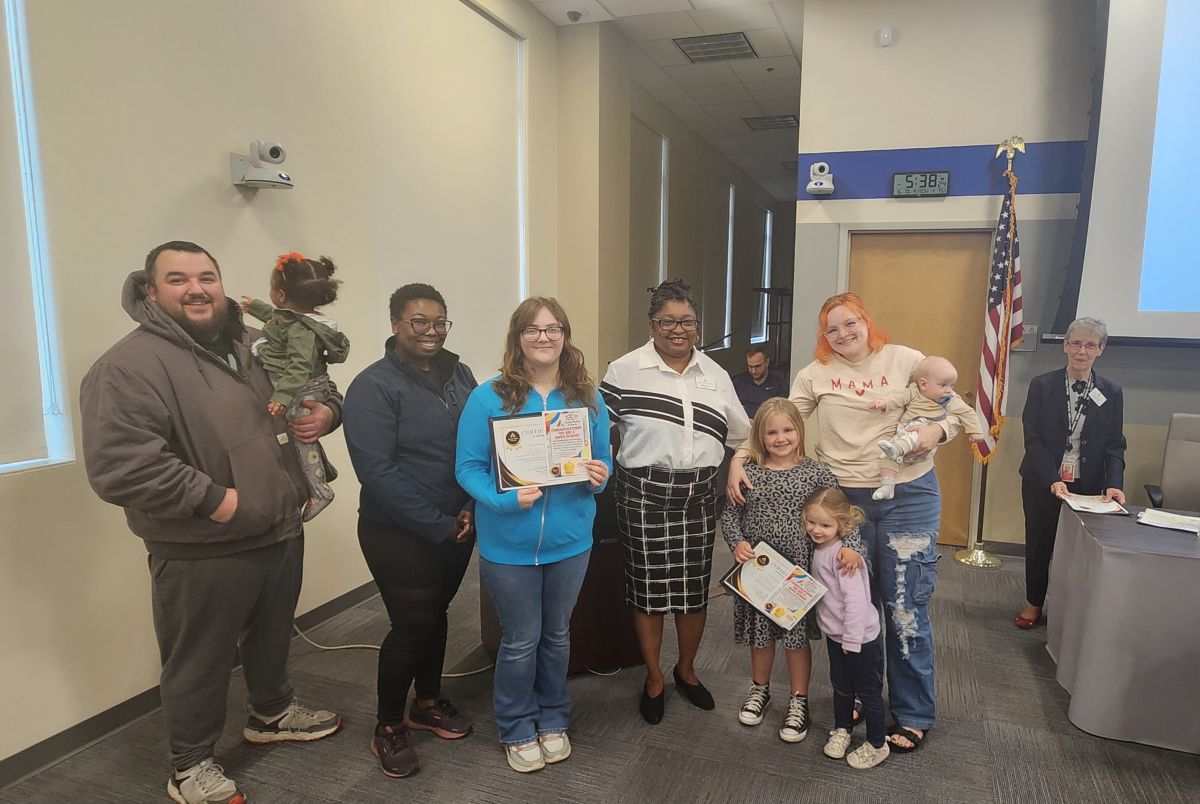 Stellar Readers Recognized at Board Meeting | News Detail