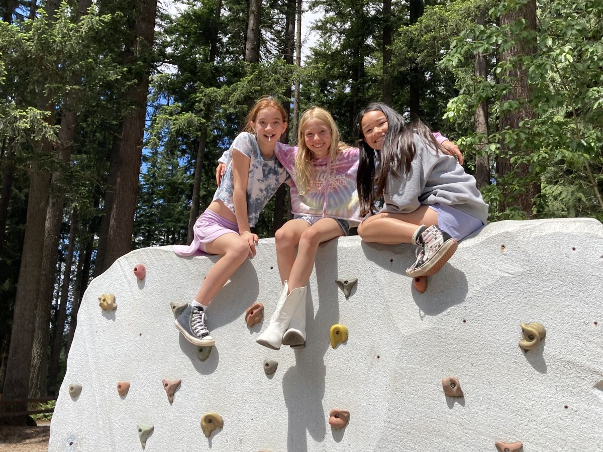 6th Graders Celebrate Year-End with Park Party | News Article - Pine ...