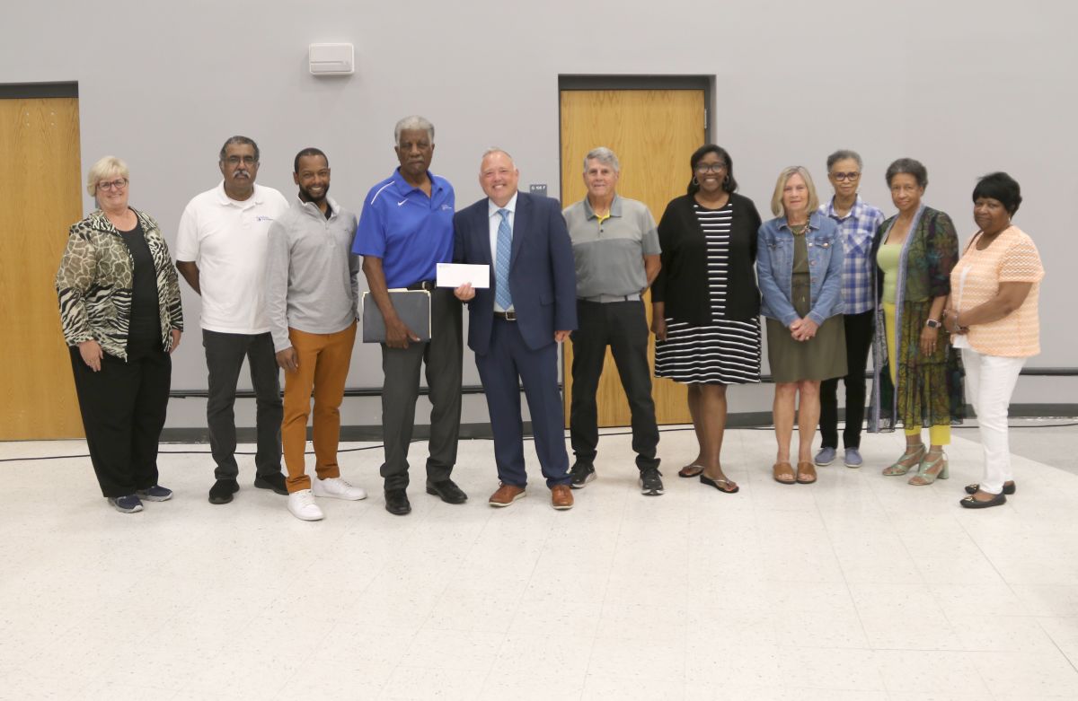 LSAF Presents Generous Donation to District #7 | Default Board Post Page