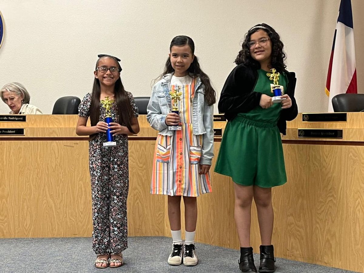 CISD students compete in Spanish spelling bee | Post Details