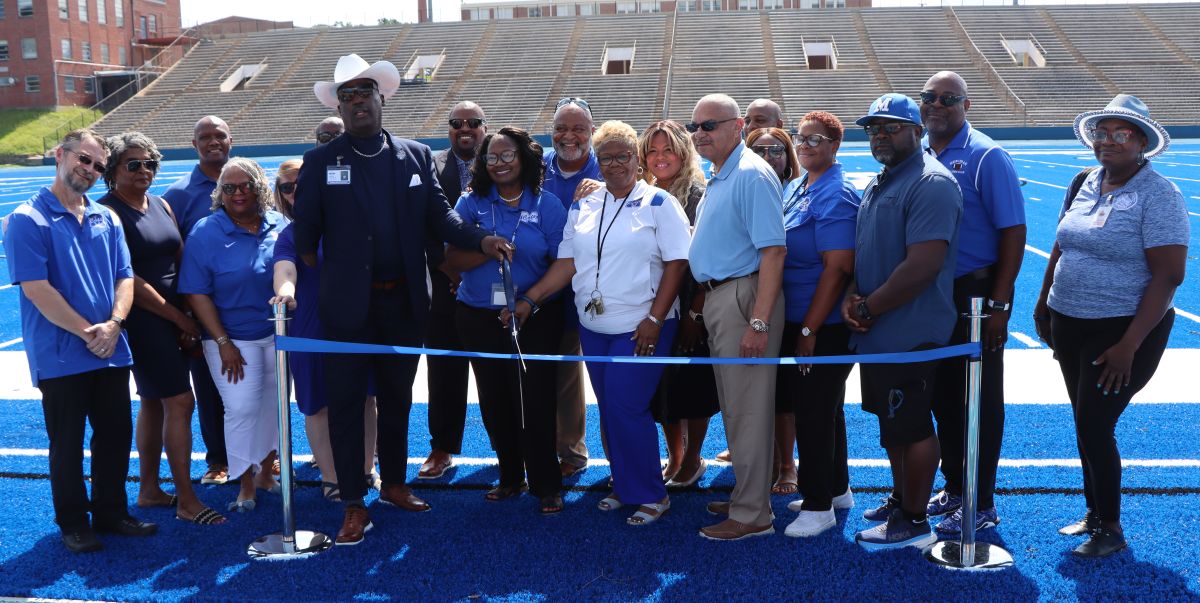 MHS holds Ribbon Cutting for New Ray Stadium Turf | Post Details