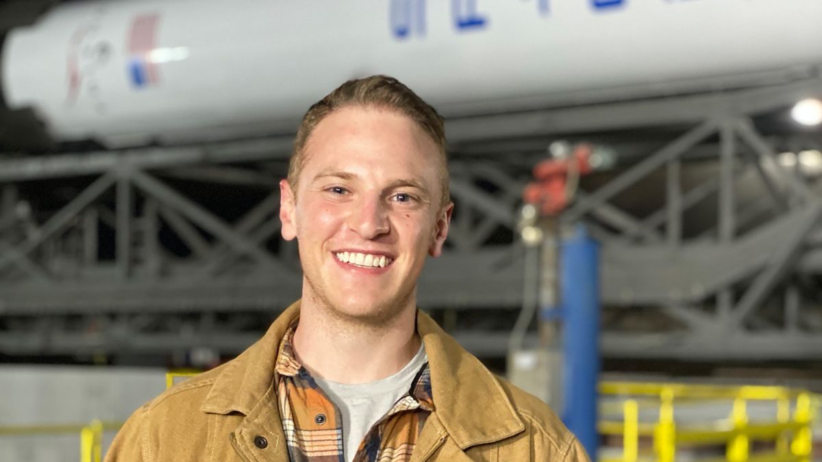 Jeff Ellenoff '12 Reaches For the Stars at SpaceX | Featured Posts Detail