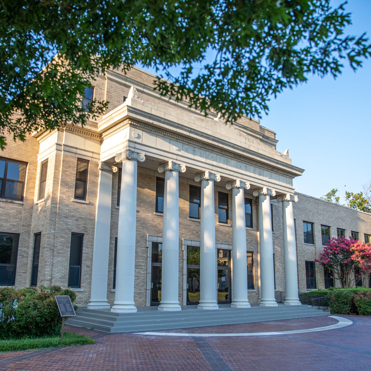 Why Work at Austin College | Details