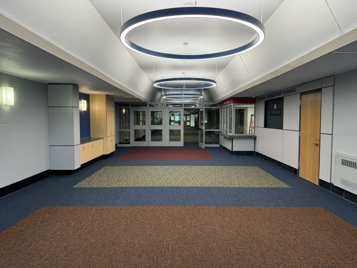 Entrance to Colonial Elementary School enhanced | PE Posts Item