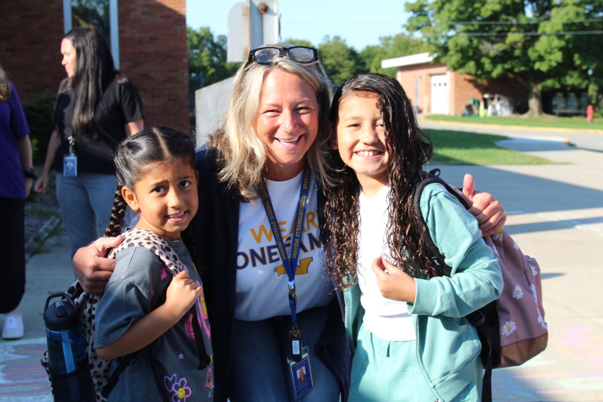 WCSD welcomes students on first day of school | News Story