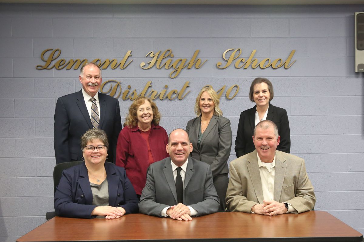 District 210 Board of Education earns IASB School Board Governance Recognition | News Releases