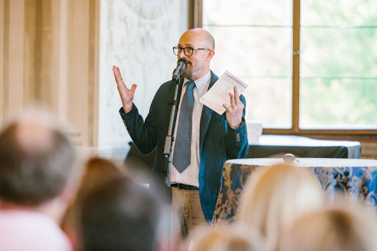 (VIDEO STORY) Grade 8 Junior Curator Challenge: A Decade of Learning at ...