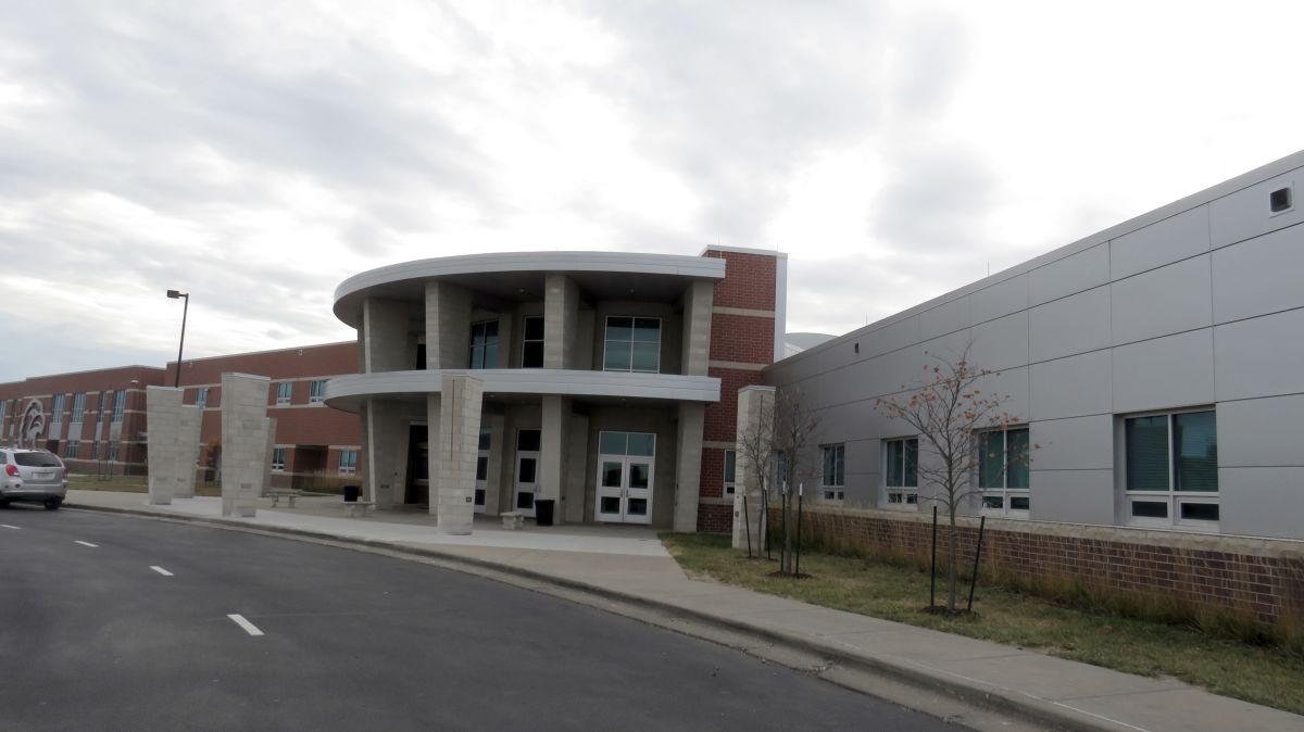 LNHS Celebrates Its AP Capstone Diploma Recipients | News Details