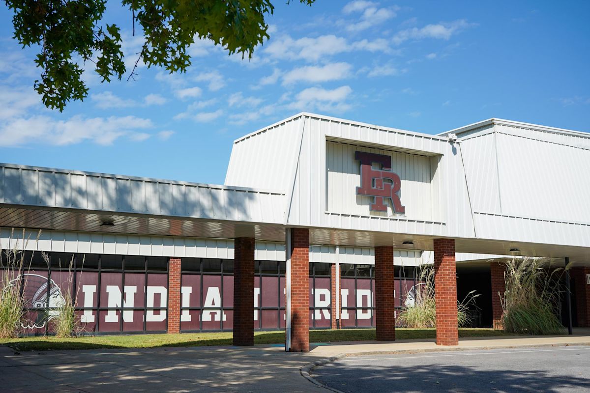 East Robertson High