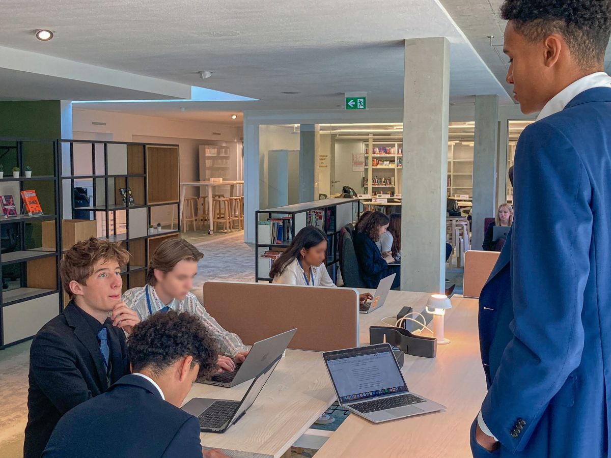 LAS Shines at the Model United Nations Conference in Lausanne | post