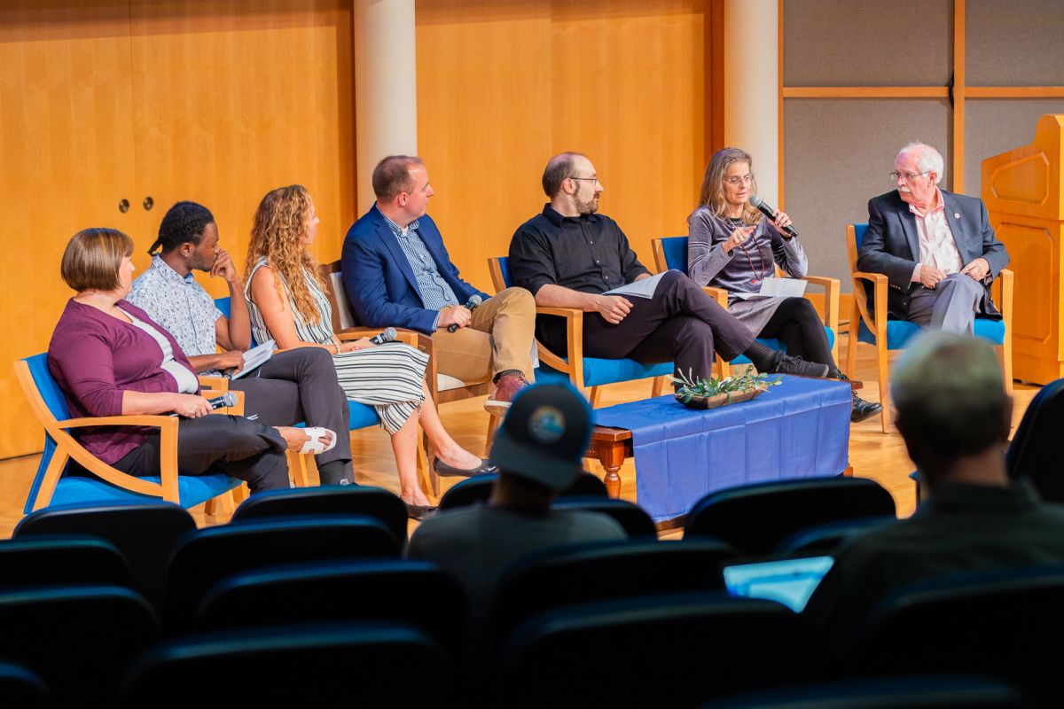 ‘Building Peace’ Panel Promotes Our Ability to ‘Do Extraordinary Things ...