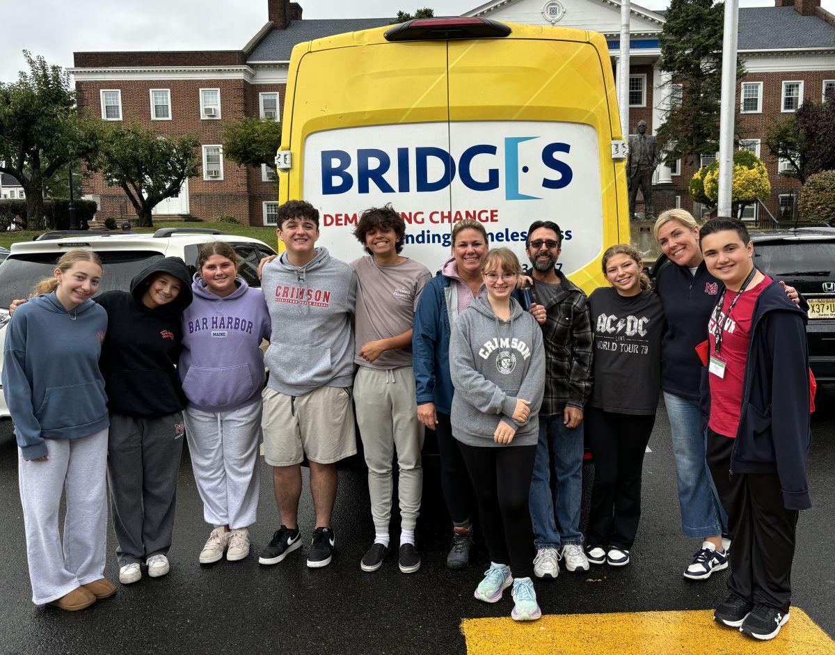 Students Make and Deliver Lunches for Bridges Outreach | Morristown ...