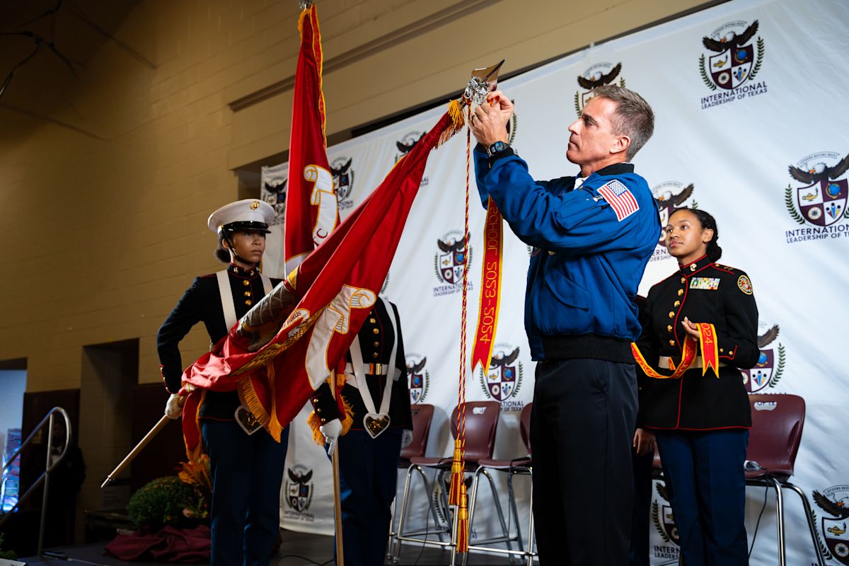 Leadership Speaker Series: Captain Chris Cassidy | News