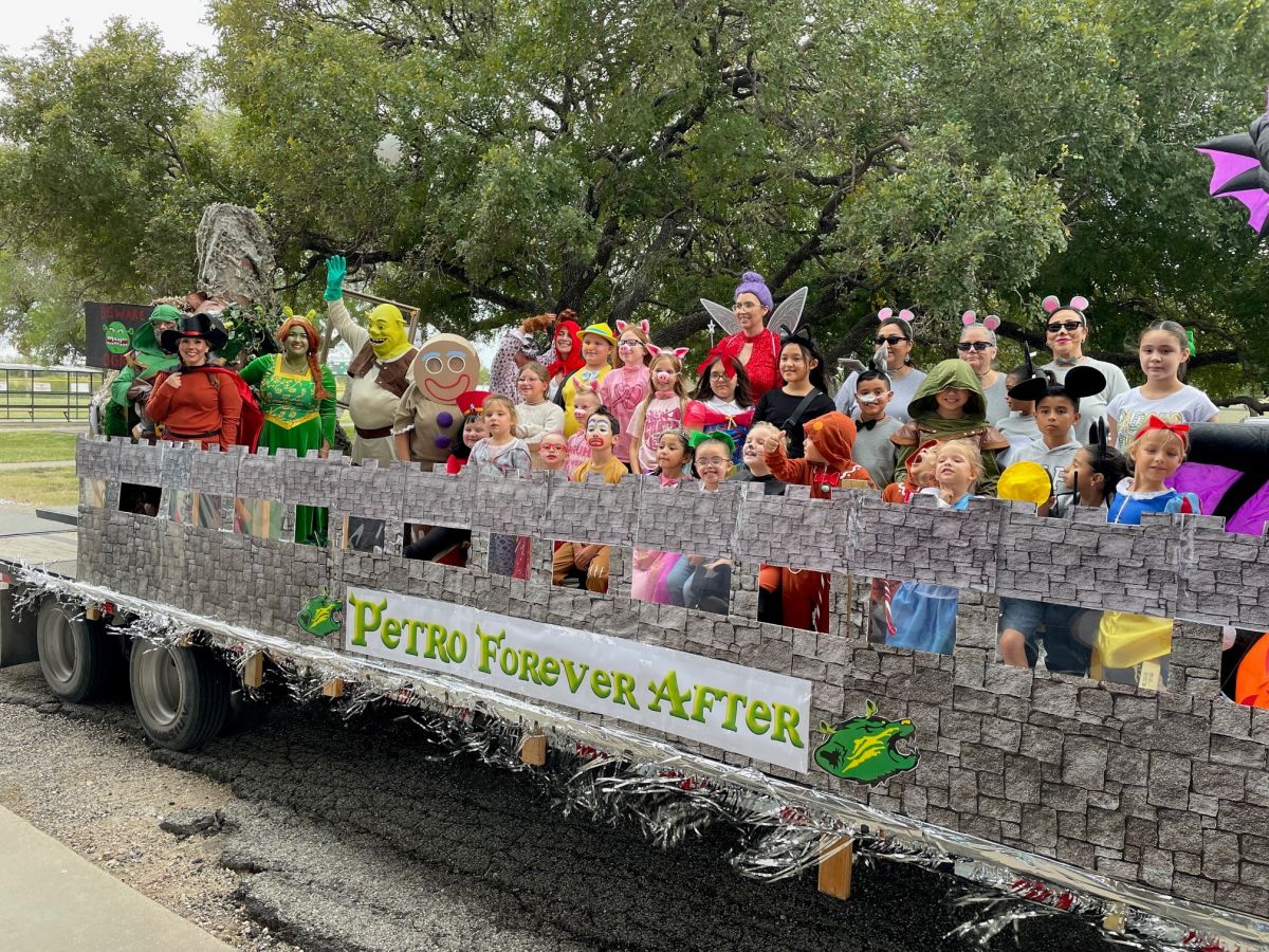 Homecoming Parade Float 2024 | Posts Detail