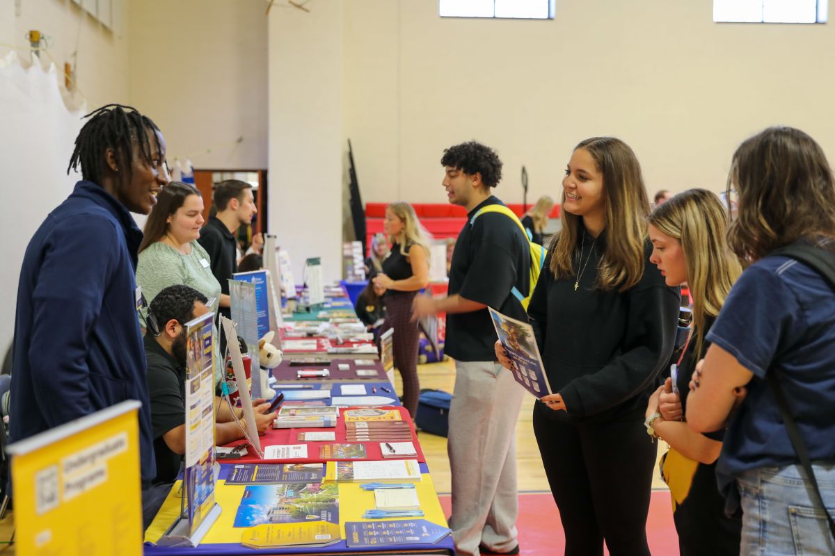 High Schools Host Fall Mini College Fairs | News Post