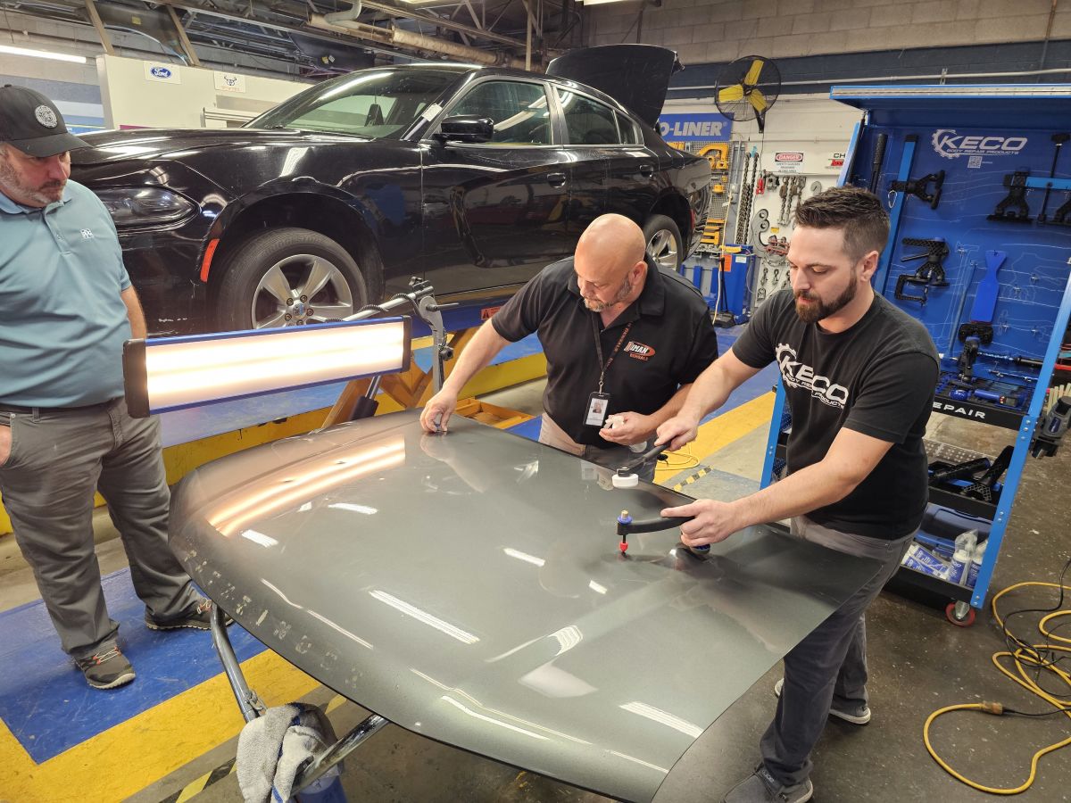 Auto Collision Technology Teachers Develop New Curriculum | Diman News