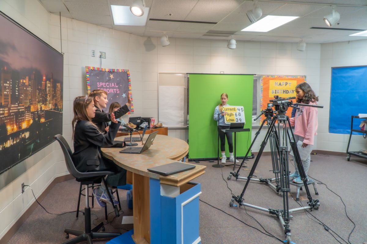 Breaking the News at Valley Crossing | article