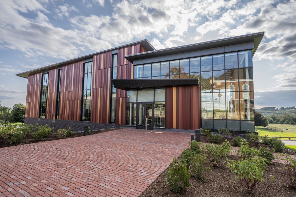 Pomfret School Logo Shop Pomfret School