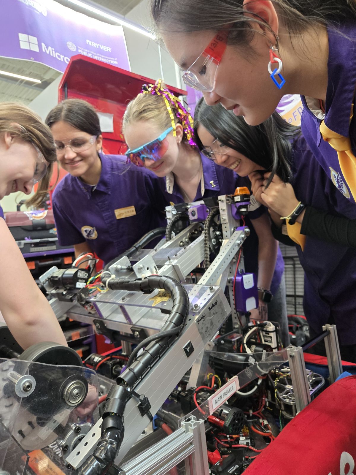 Girls Robotics Places Second in STEAM Contest | News Article - Issaquah ...