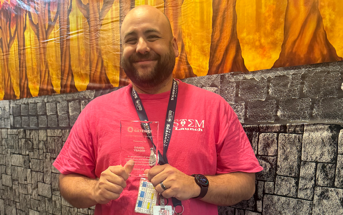 STEM Launch teacher earns Outstanding PLTW recognition | News Details