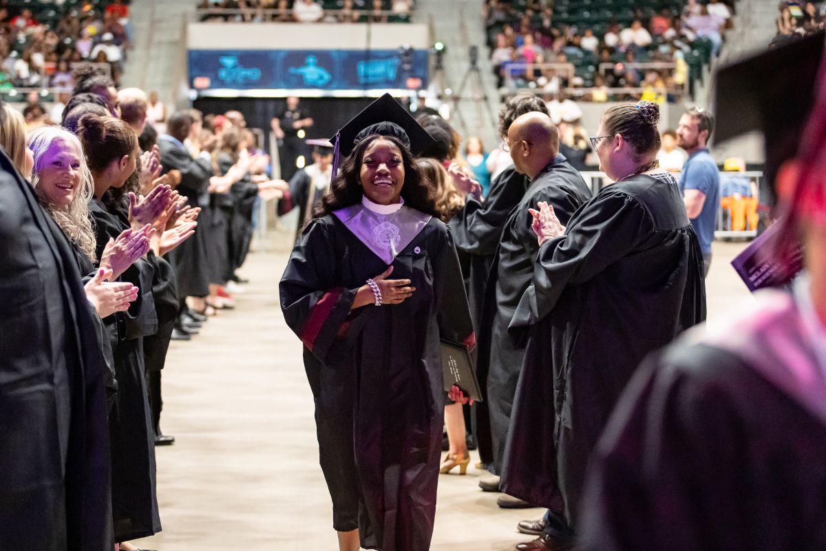 Important graduation info for seniors | News Item - Independent School ...