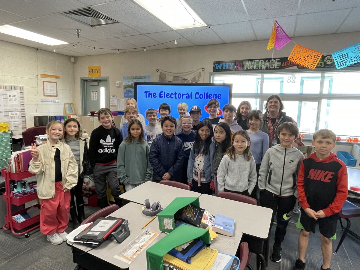Learning about the Electoral College before Election Day at Lakeridge ...