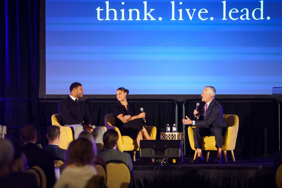 A Night of Inspiration: Distinguished Speaker Dinner 2024 | News Details