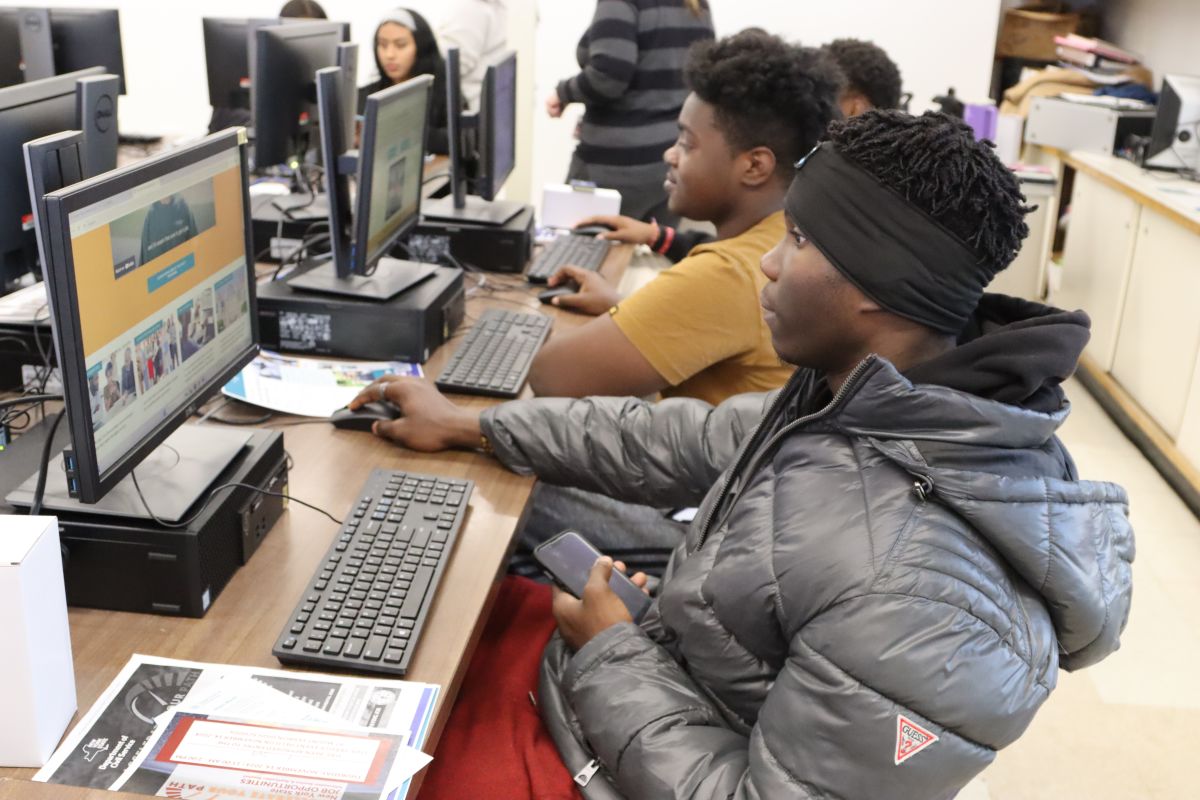 MVHS students learn about NY HELPS Program for civil service | News Details