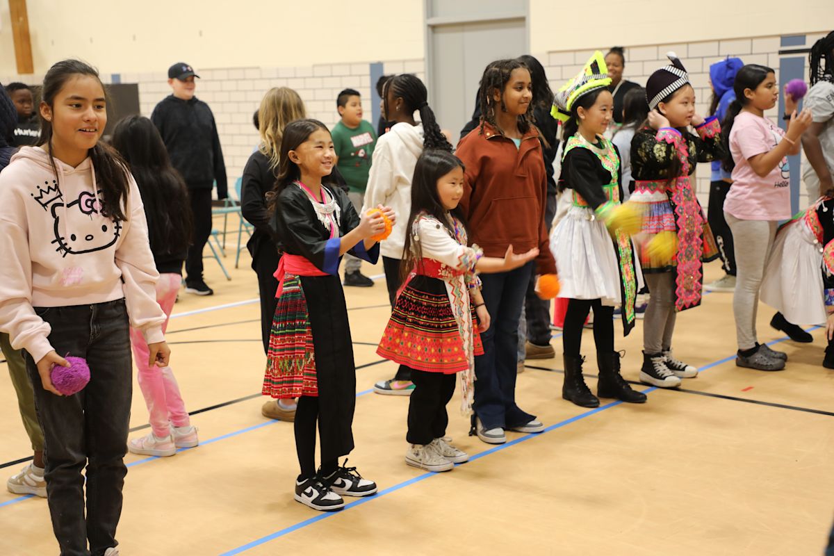 Garden City Elementary School celebrates Hmong New Year | article - ISD ...