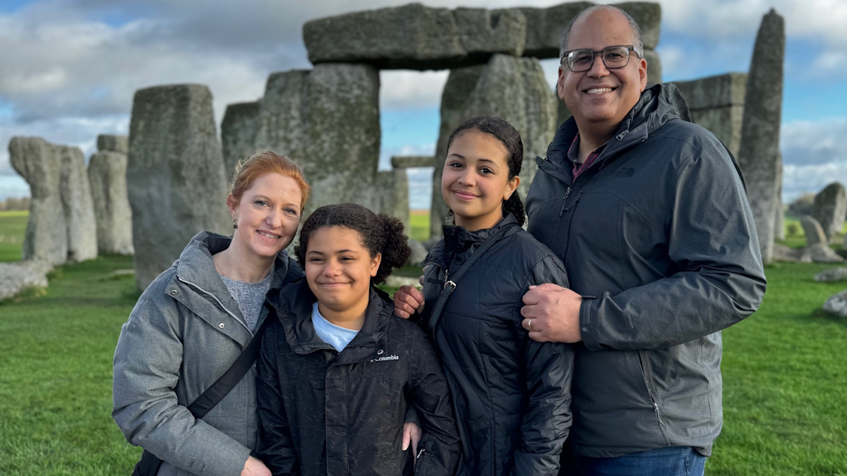 “Oui” Are Involved: The Lee Family | Public News Details Page