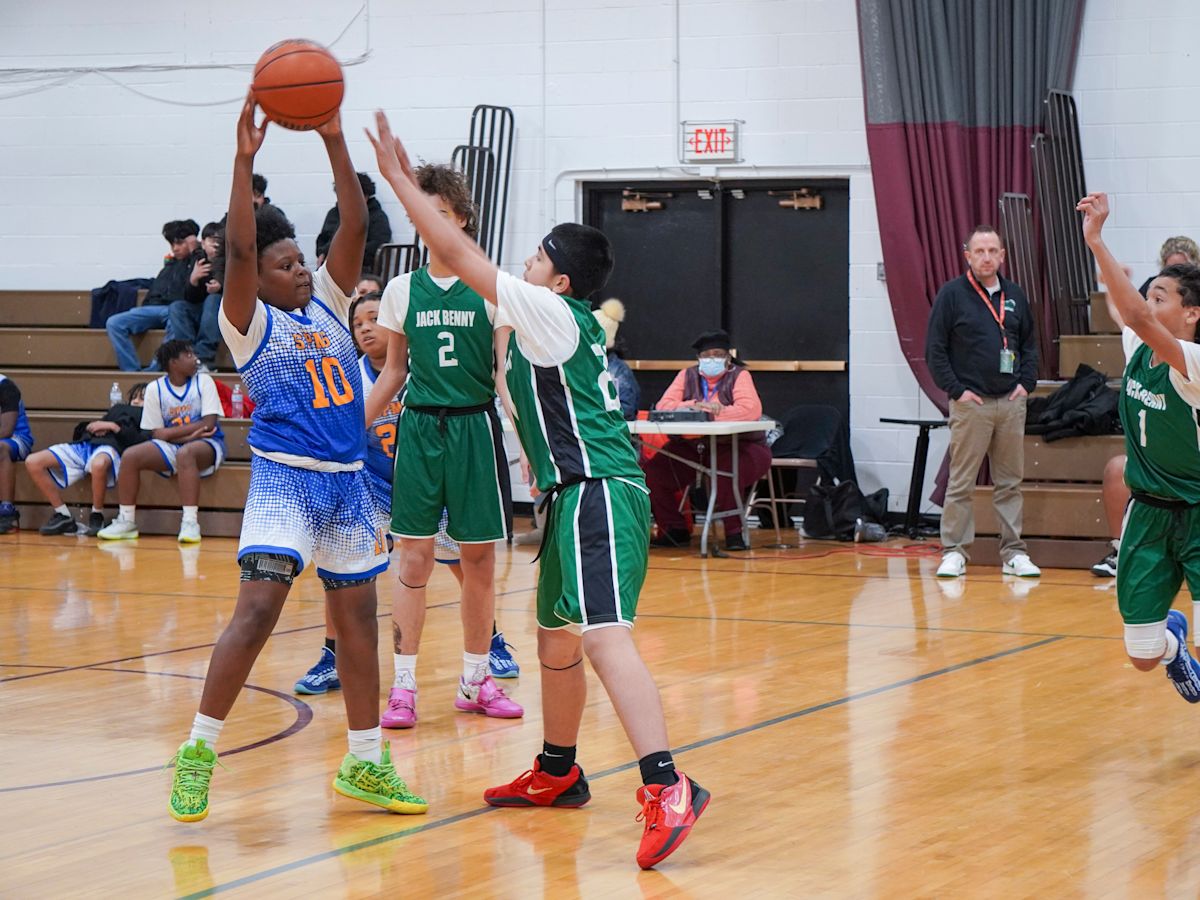 SPMS Boys’ Basketball Faces Jack Benny Middle School | News Details