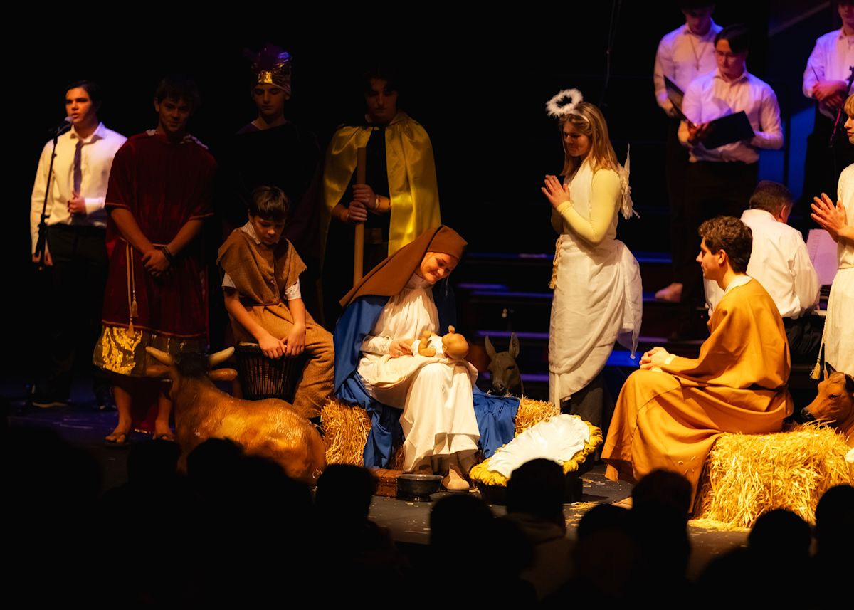 Living Nativity Performance Comes to Life in Duffy Theatre | Malvern ...