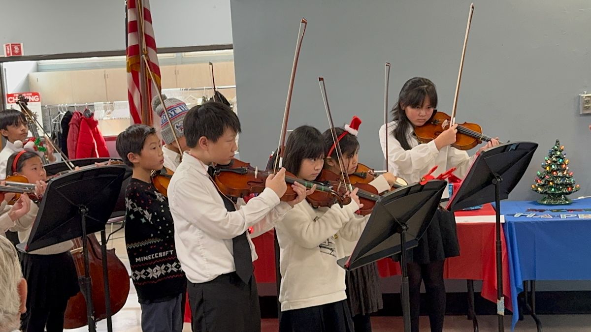The Scottie Band and Orchestra Perform at the Community Center | Post ...