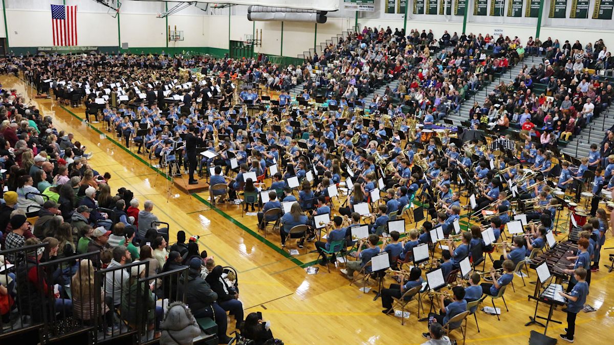 OASD Band Students Perform Songs of the Season in Annual Band-O-Rama ...