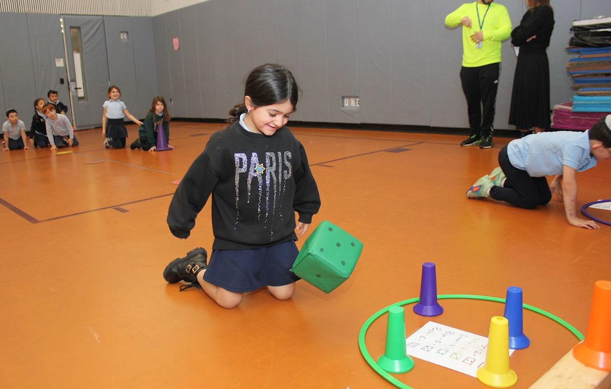 Lower Schoolers Have a Multisensory Chanukah Extravaganza | Ramaz News ...