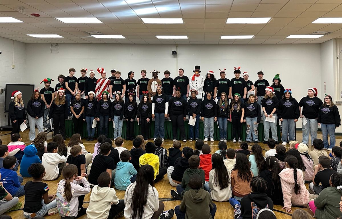 WFHS Soundsations & Acabellas Spread Holiday Cheer through Music | News ...