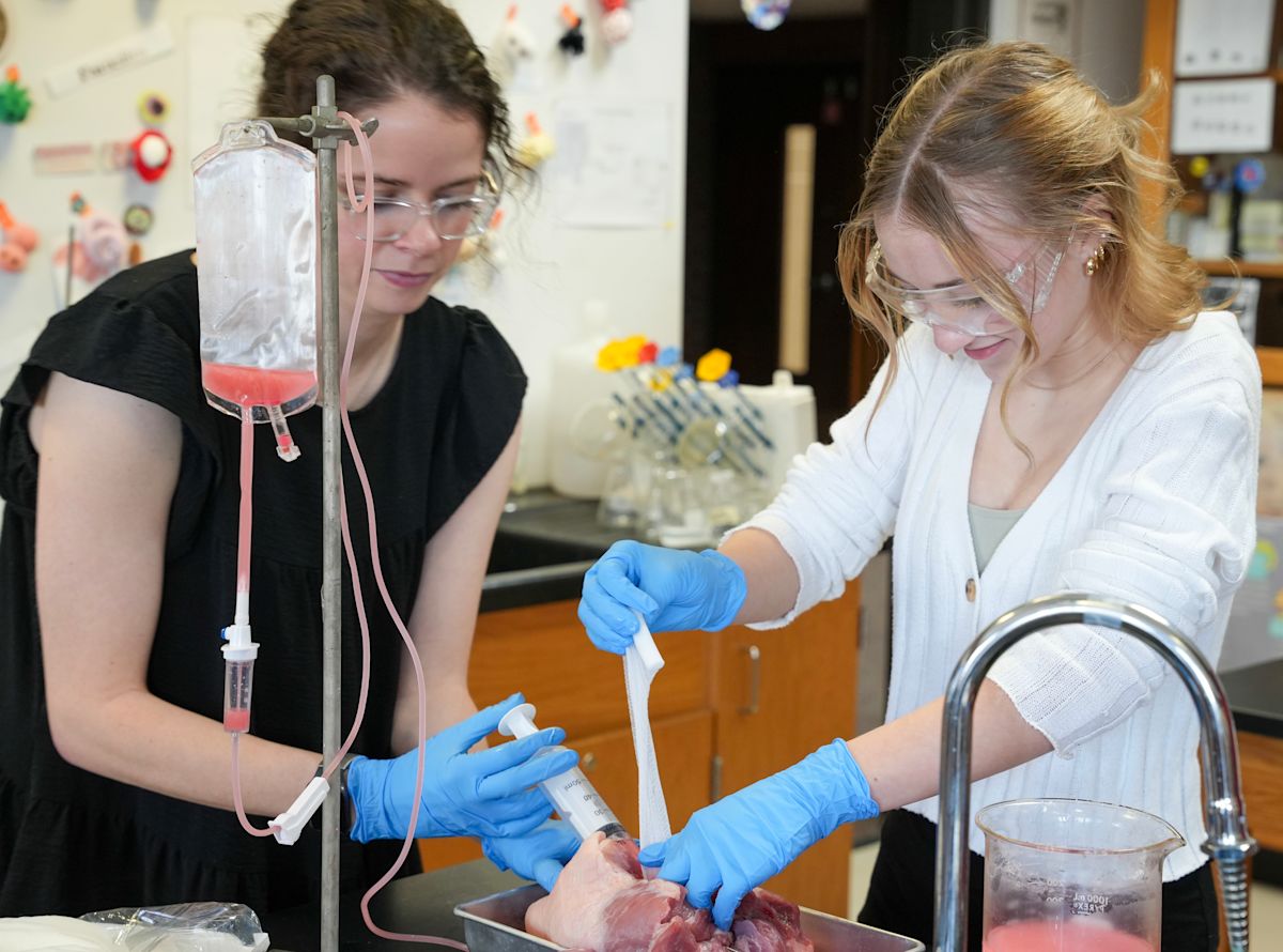 Practicum in Health Science Wound Packing Lab | Campus News Details
