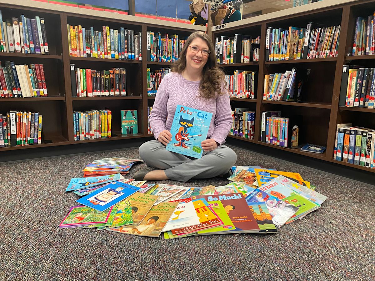 Feel Good Story: DPES Librarian Mandy Watson Named to Texas 2x2 Reading ...
