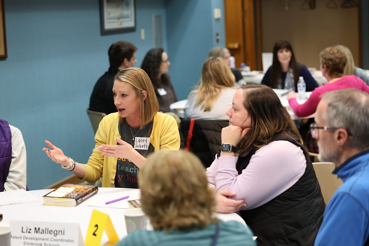 Elmbrook Hosts Engaging Intergenerational Book Club Event | News Details