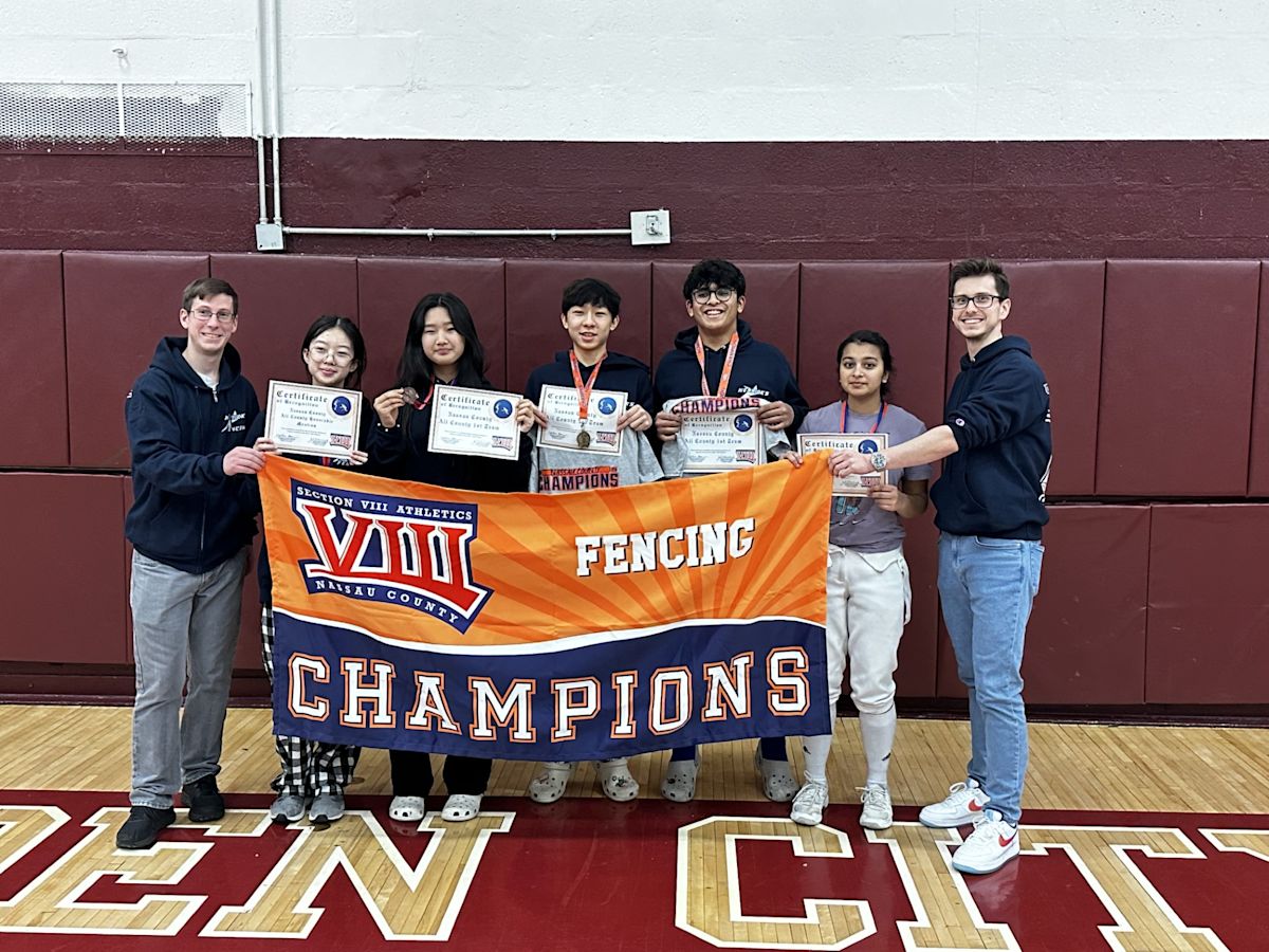 Herricks Fencing Team Thrive at the Nassau County Championship! | Post ...