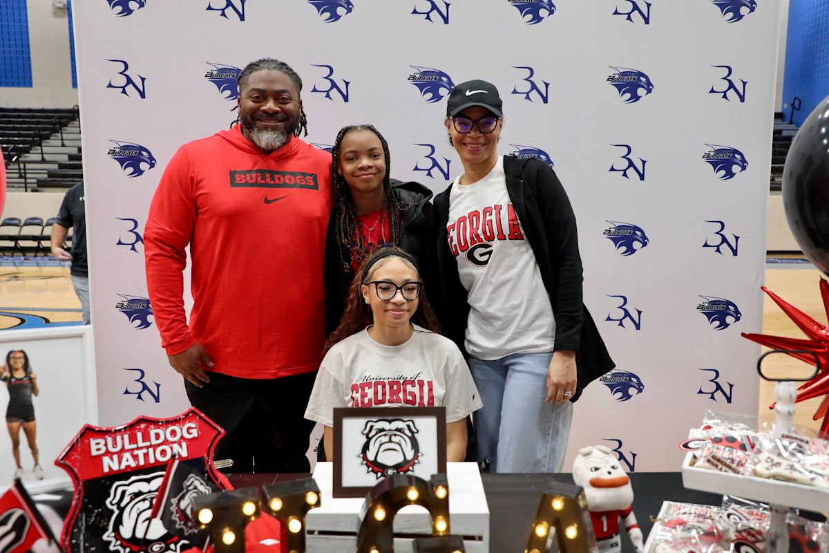 Signing day ceremonies recognize 24 NISD student-athletes | Details ...