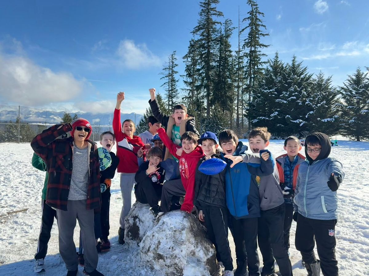 Students Make the Most of a Sunny, Snowy Recess | News Article ...