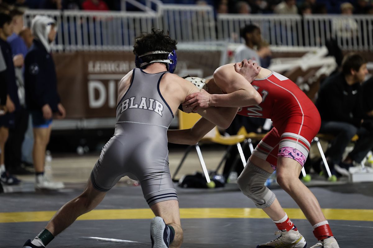 Blair Wrestling Assistant Coach Receives Lifetime Service Award at ...